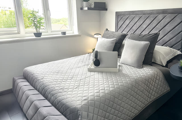 Oxford Upholstered Ottoman Bed - Armour Coniston – Sonno